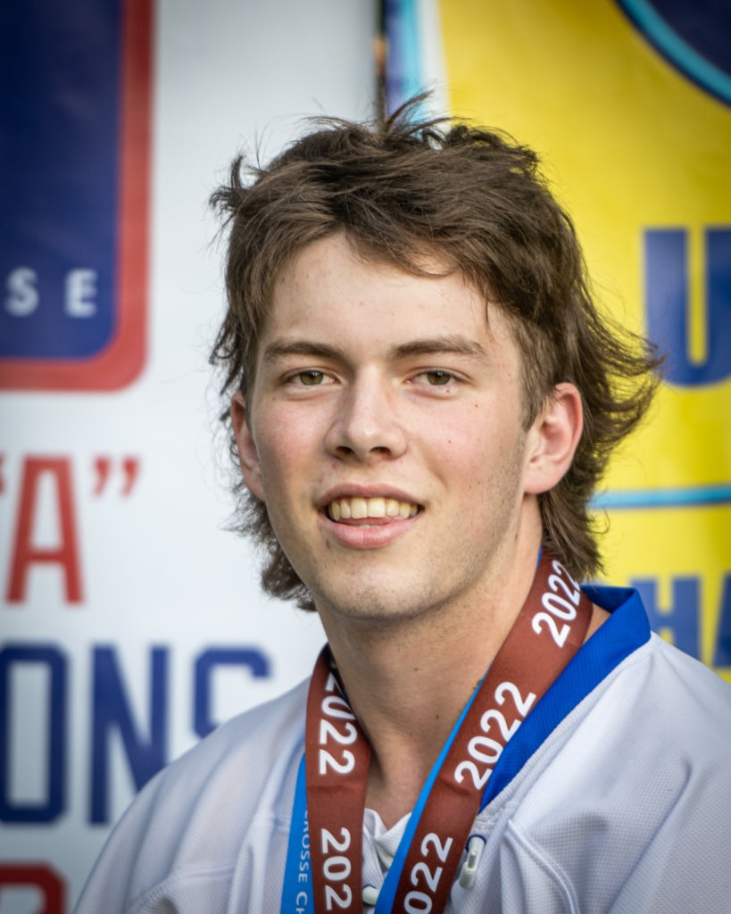 Kings of the floor: Undefeated all season, NOTL's U22 Thunderhawks win ...