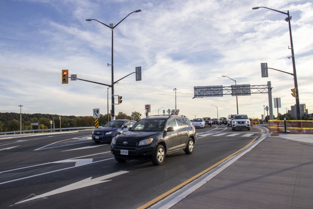 VIDEO: Driving the new diverging diamond interchange: It's simple