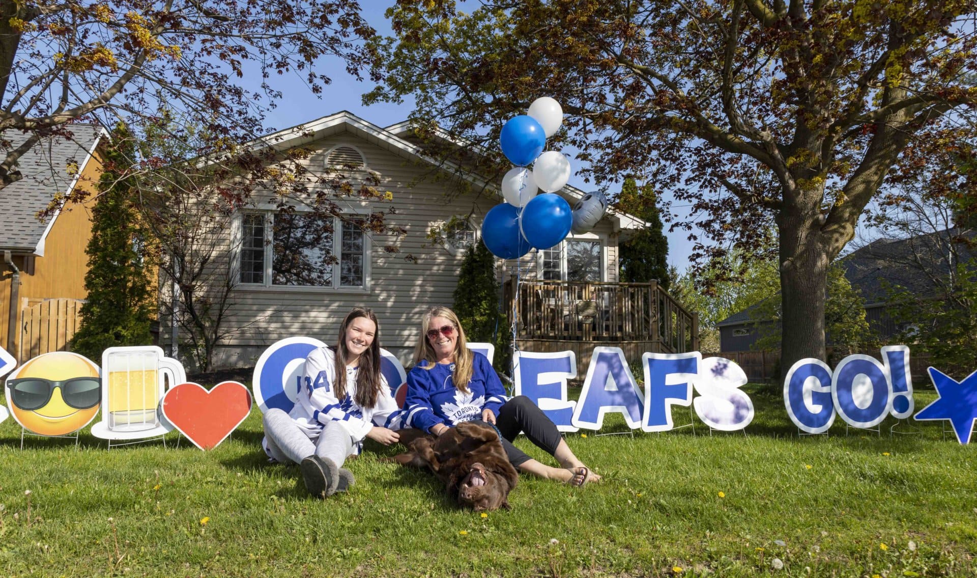PHOTOS: Die-hard fans in Virgil cheer on their Toronto Maple Leafs