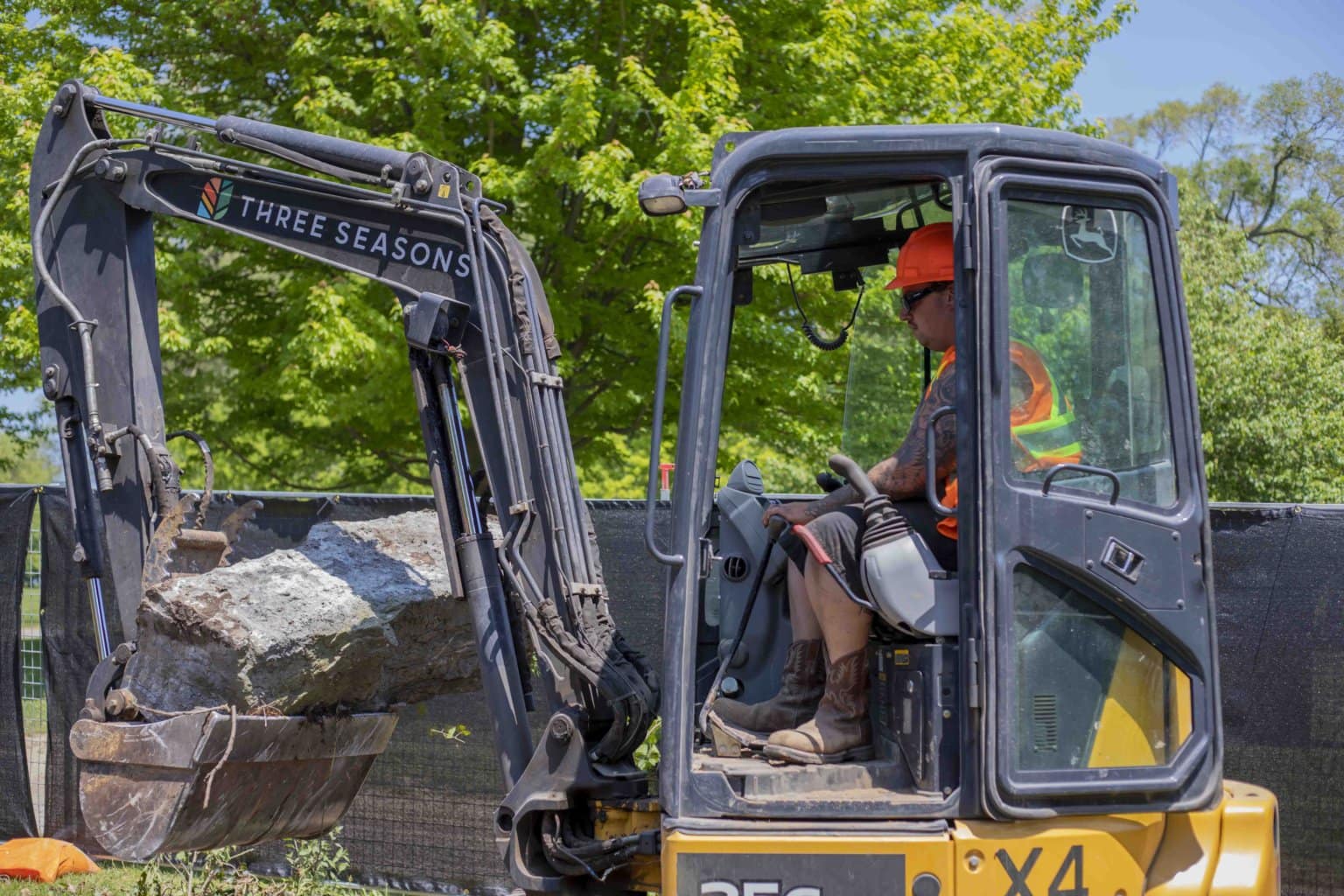 Construction begins on new gateway sign