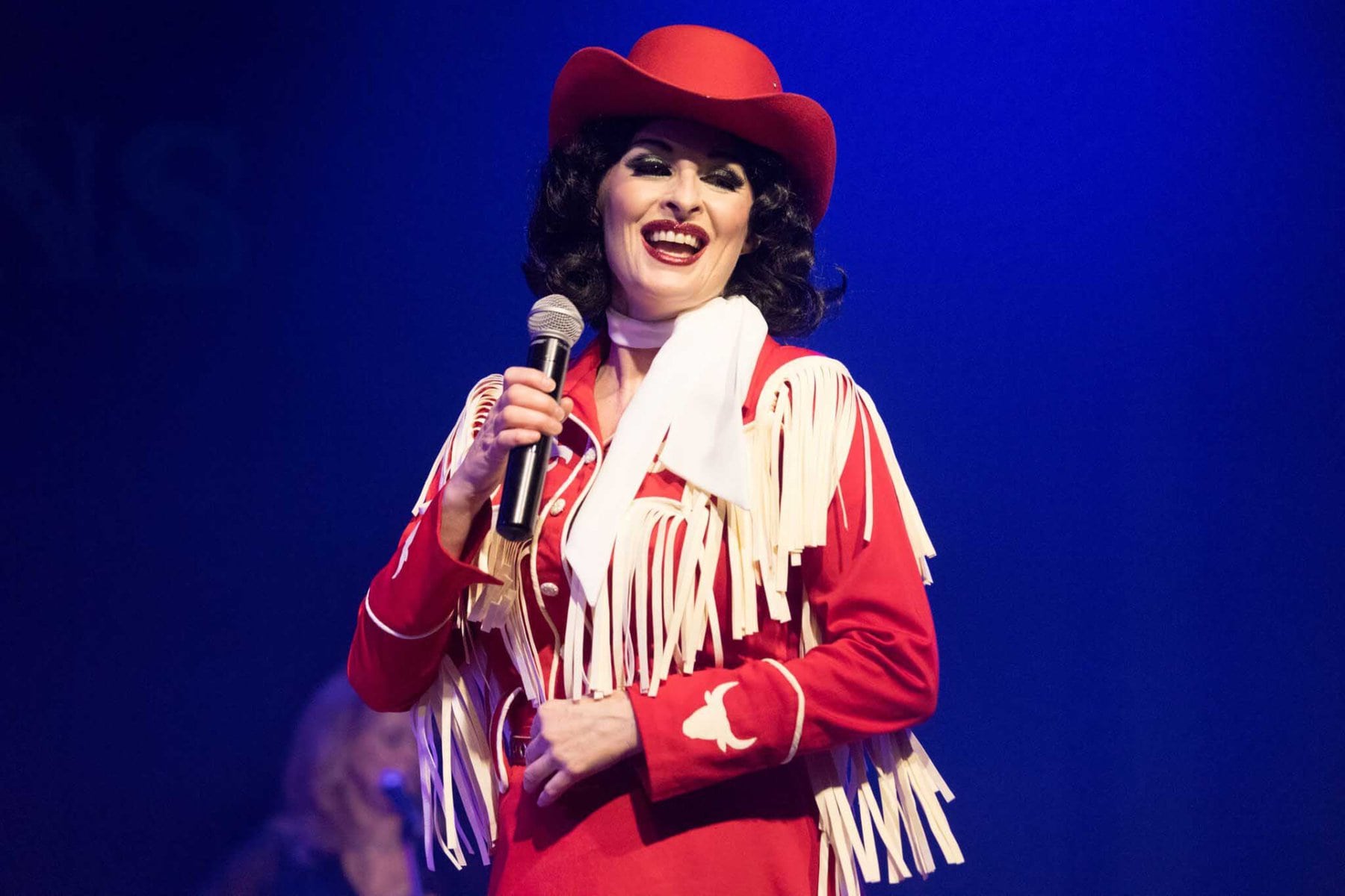 One-woman show will bring country divas to the Legion